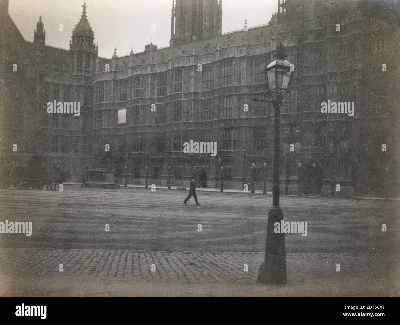 1900s london street hi-res stock photography and images - Alamy