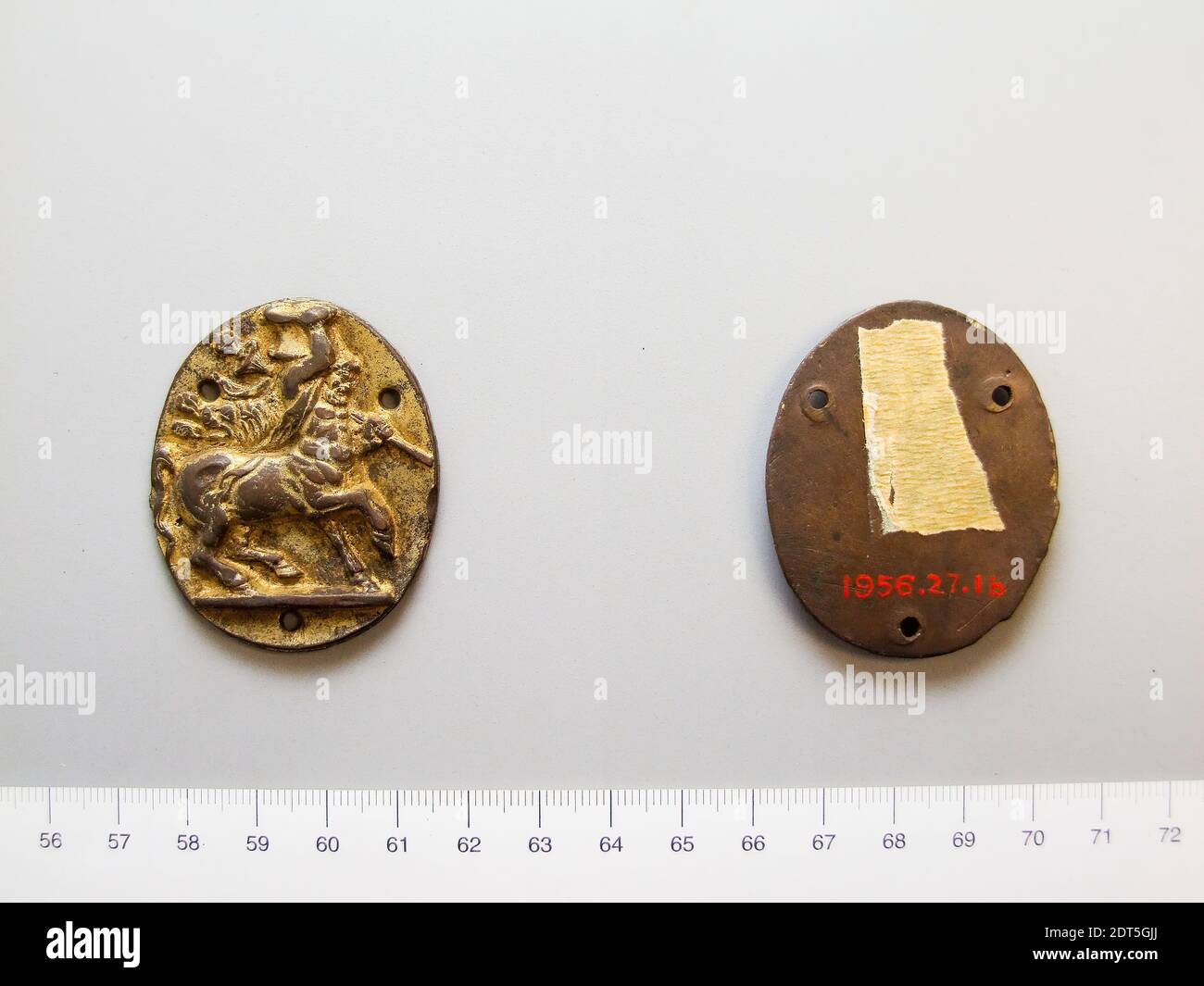 Guilded bronze medal hi-res stock photography and images - Alamy