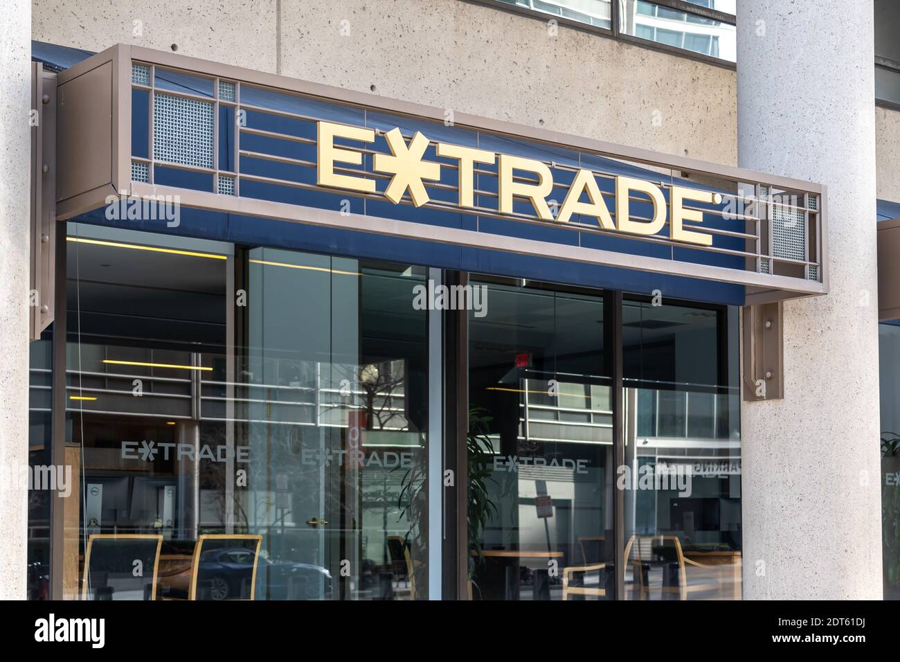 Office of trade hi-res stock photography and images - Alamy