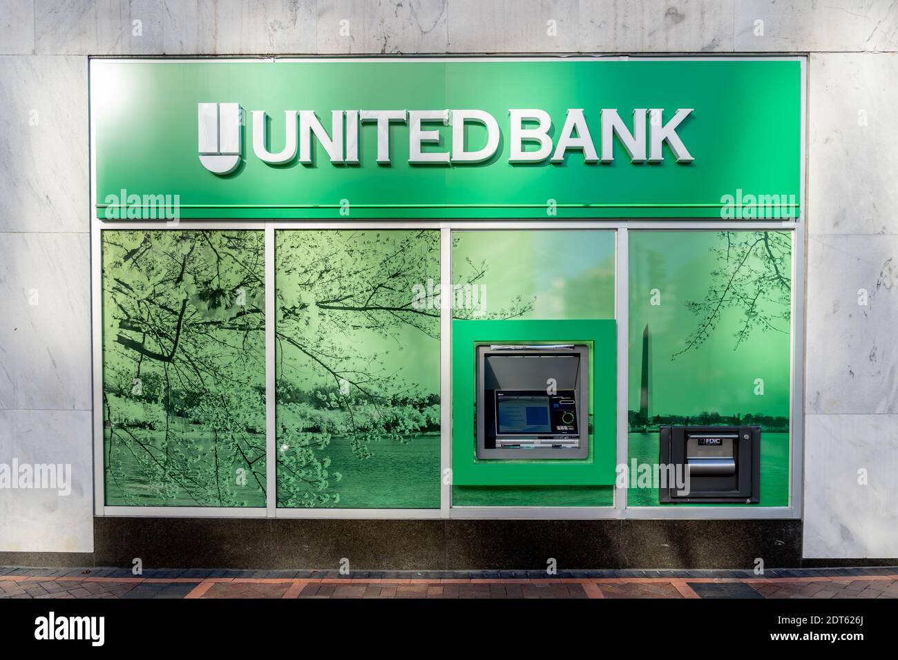 Bank one branch hi-res stock photography and images - Alamy