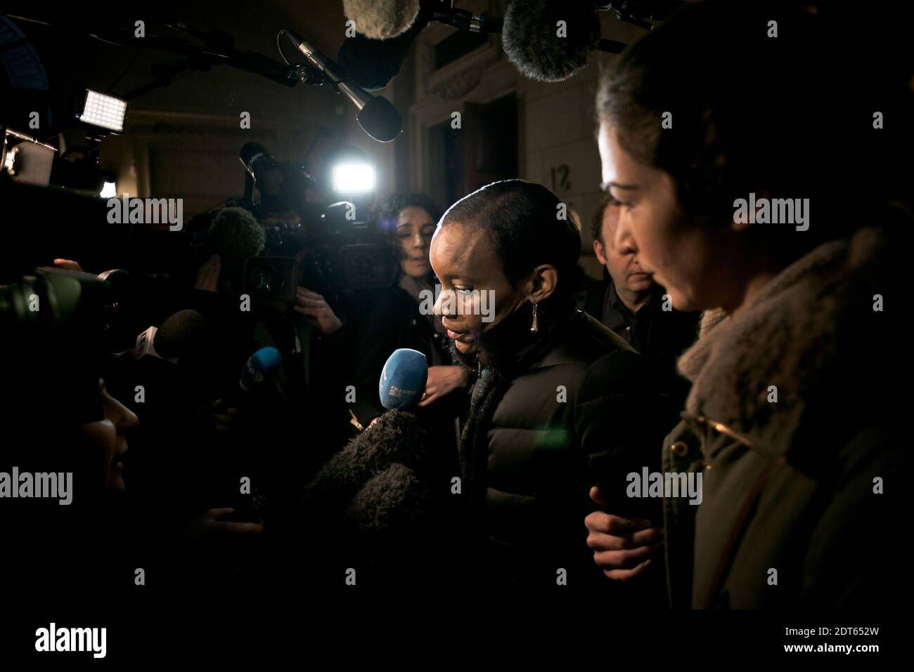 Rwandan genocide hunter Dafroza Gauthier answers journalists questions ...