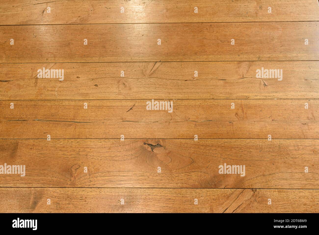 Caramel colored horizontal slatted table texture Stock Photo - Alamy