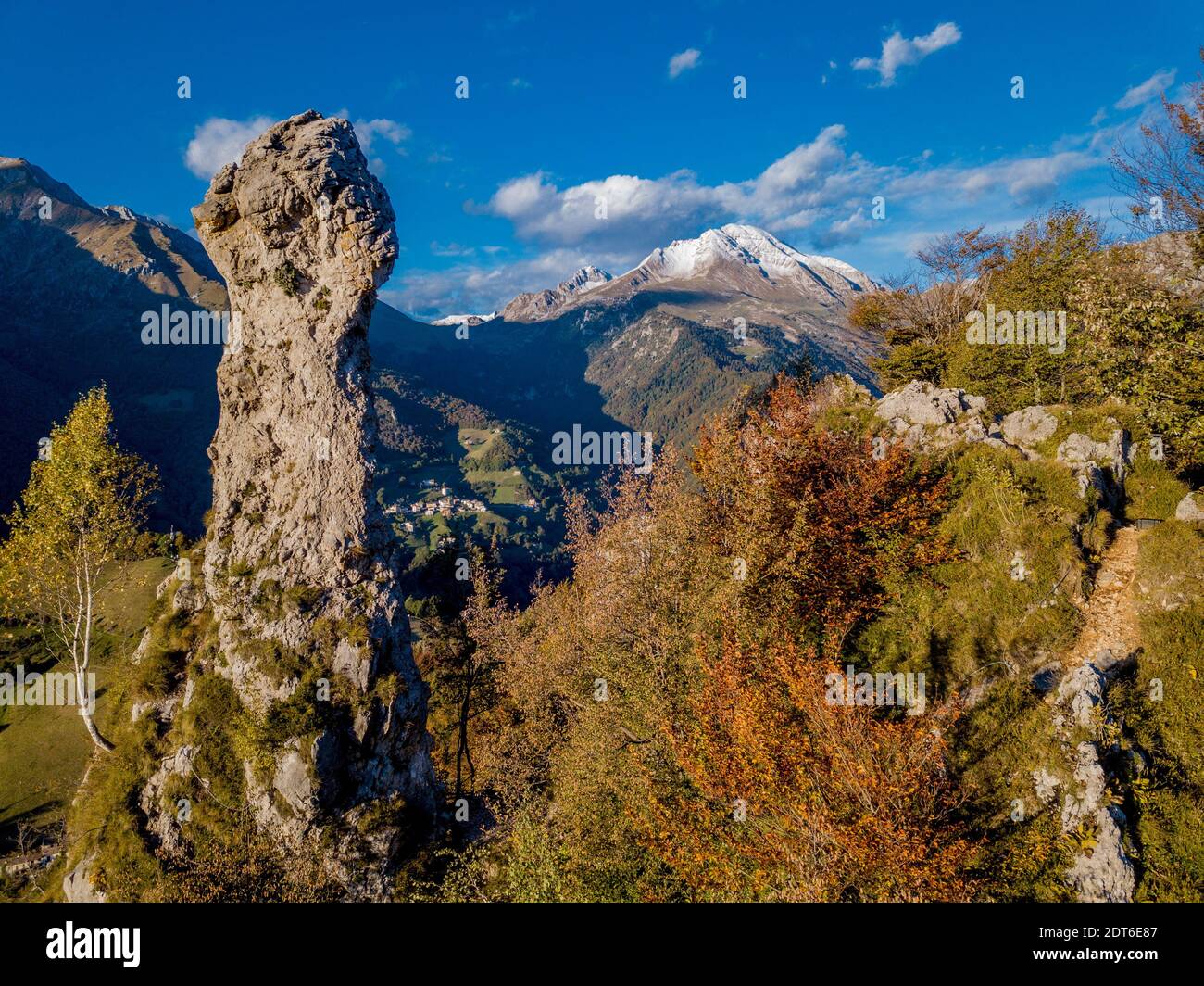 natural pillar of rock in the shape of a bottle Stock Photo - Alamy