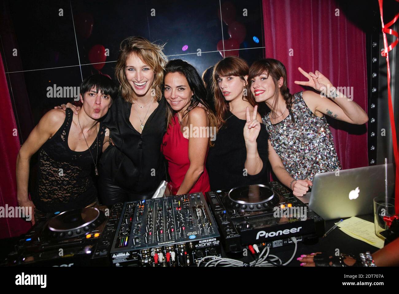 Alexandra T, Pauline Lefevre, Sandra Zeitoun, Cecile Togni and Jennifer ...