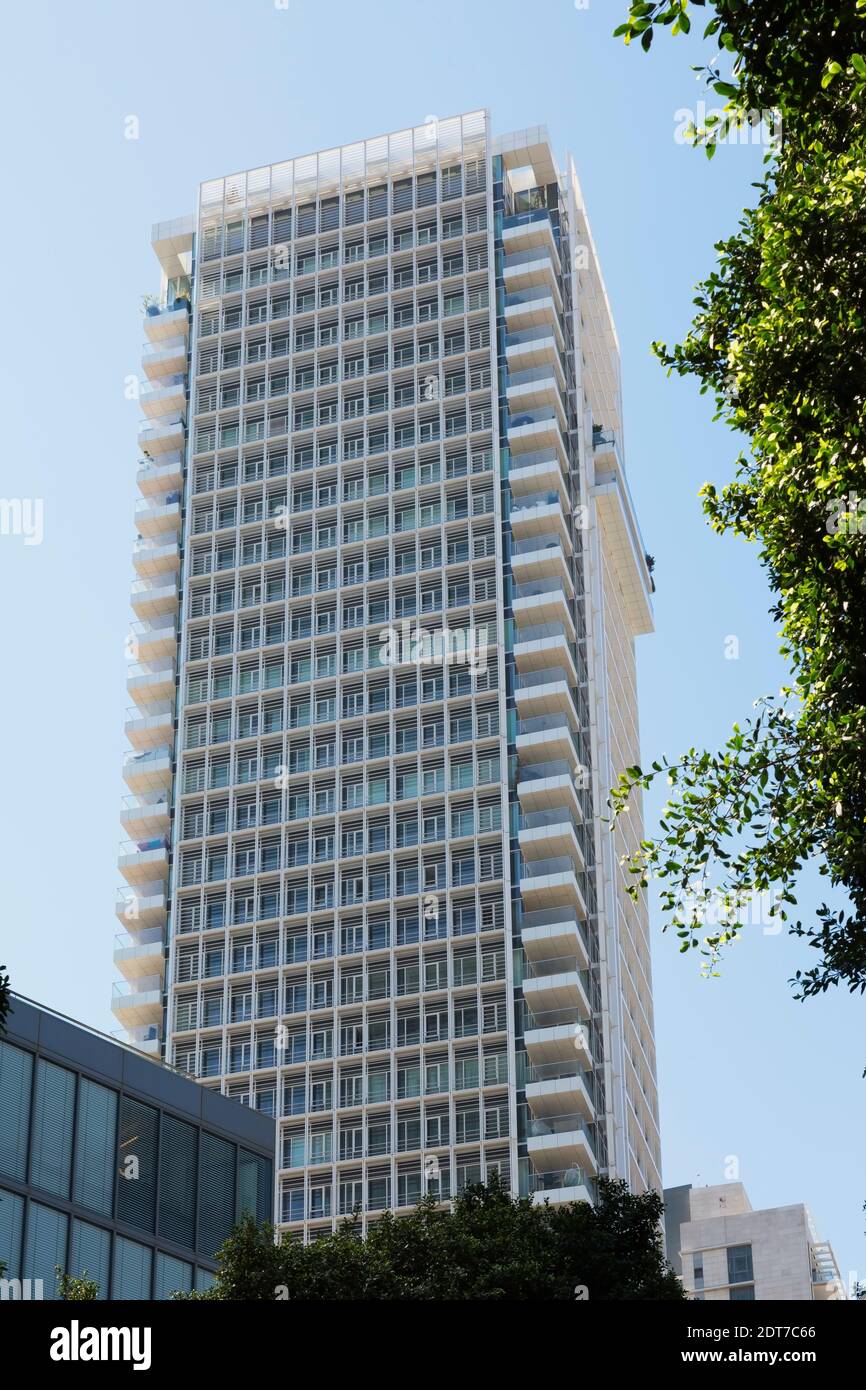 Modern architectural condominium tower on Rothschild Blvd., Tel Aviv ...