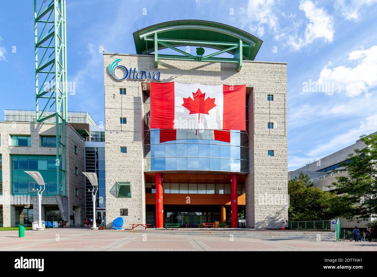 Ottawa city hall hi-res stock photography and images - Alamy