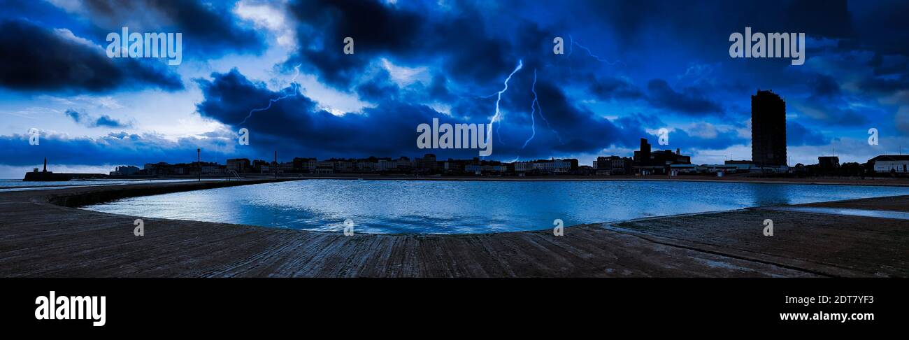 Cyclone beach hi-res stock photography and images - Alamy