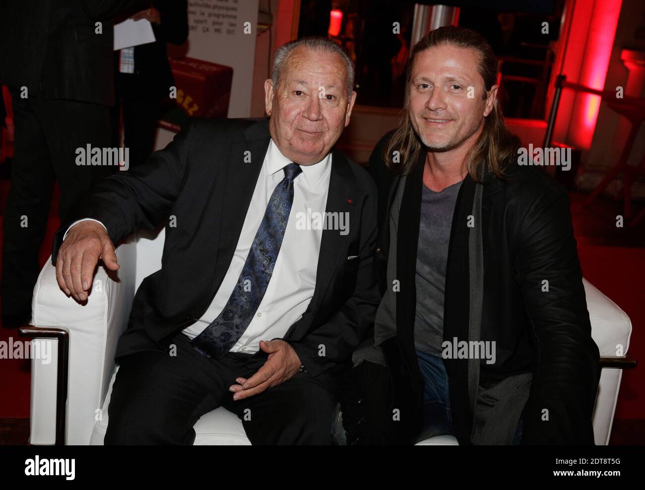 Emmanuel petit france world cup trophy hi-res stock photography and ...