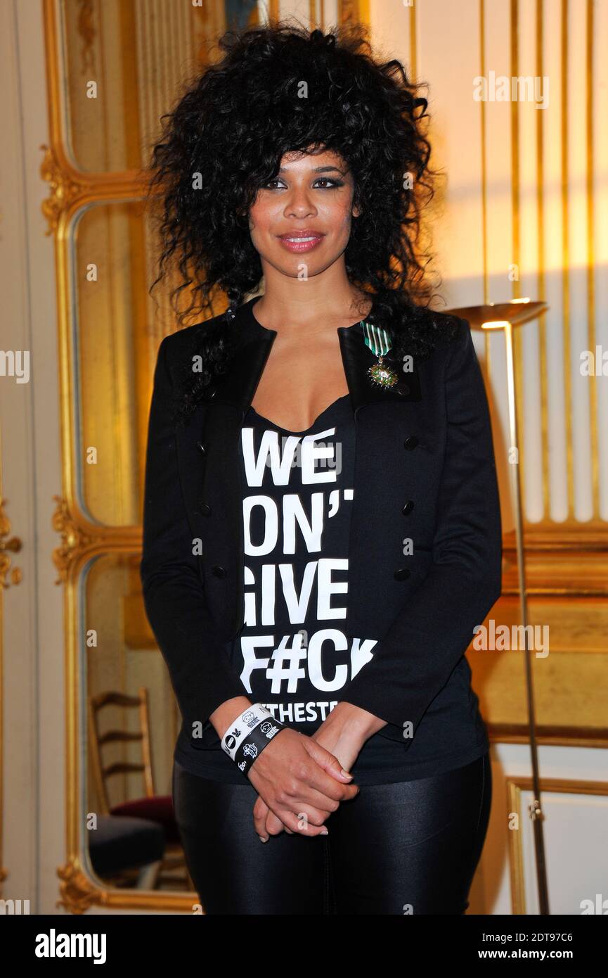 Sofia Samaha with Shaka Ponk a band of electro-rock French are ...