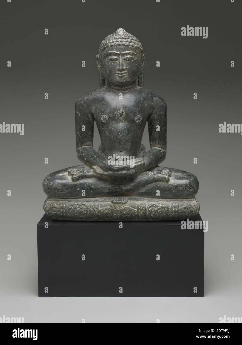 Seated jina hi-res stock photography and images - Alamy