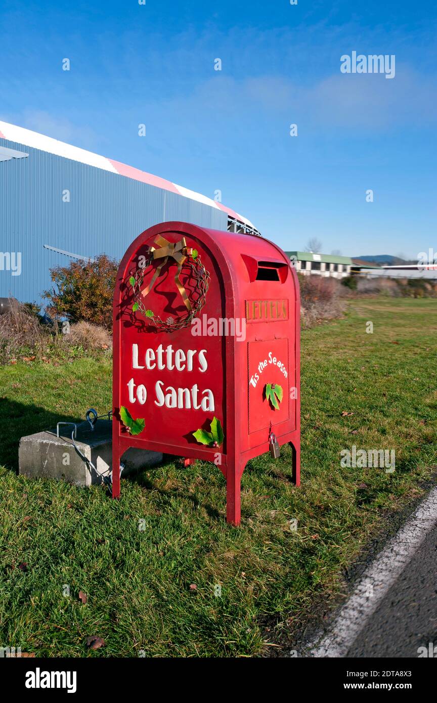 Santa Claus mailbox Stock Photo - Alamy