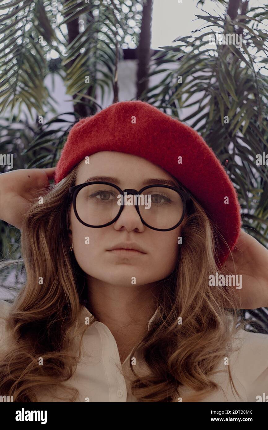 Woman wearing flat cap hi-res stock photography and images - Alamy