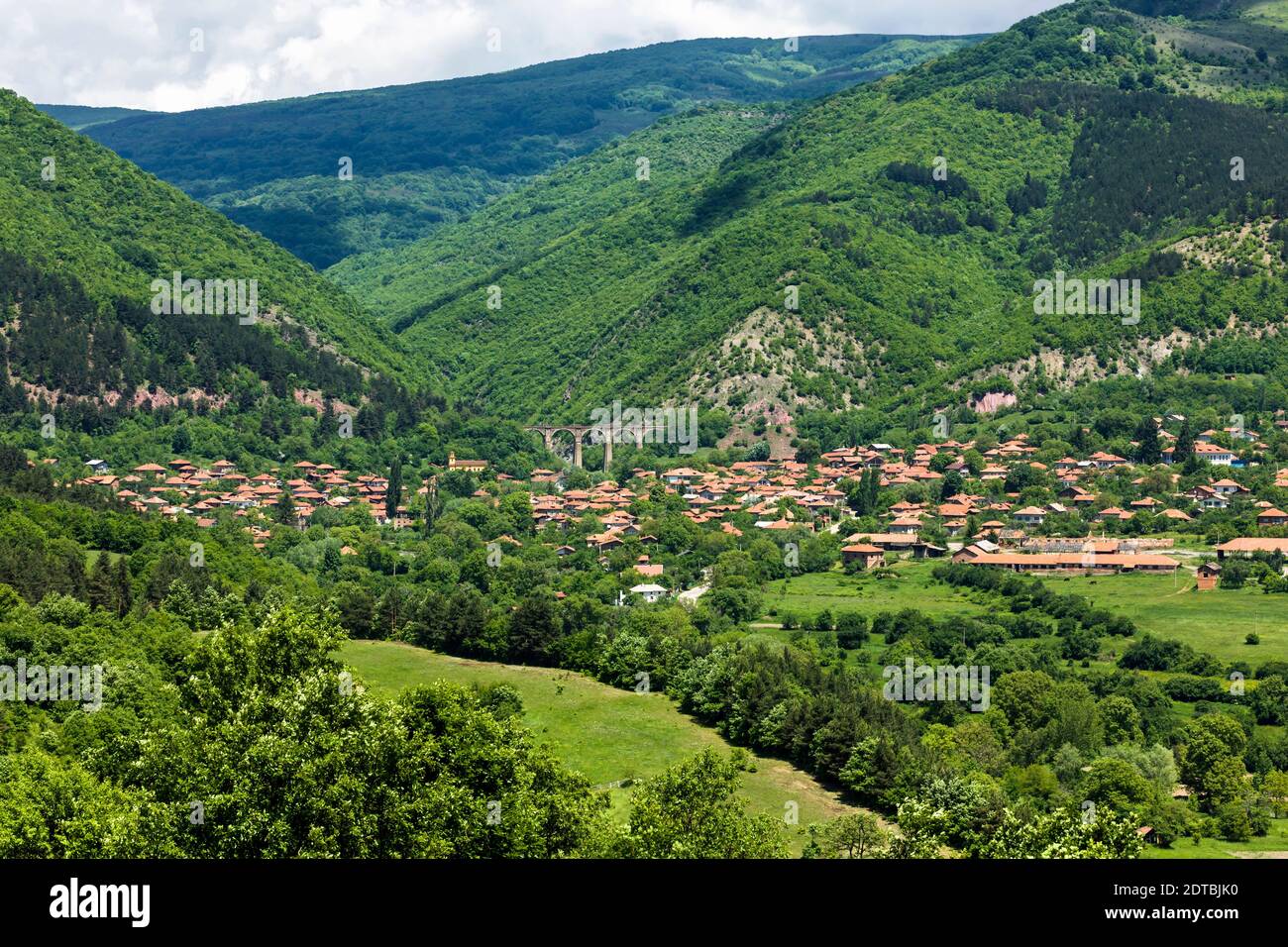 Bulgarian villages hi-res stock photography and images - Alamy