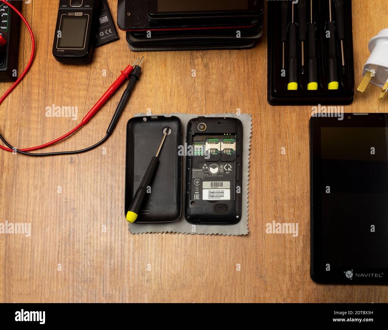Mobile phone repair. Background and copy space Stock Photo - Alamy