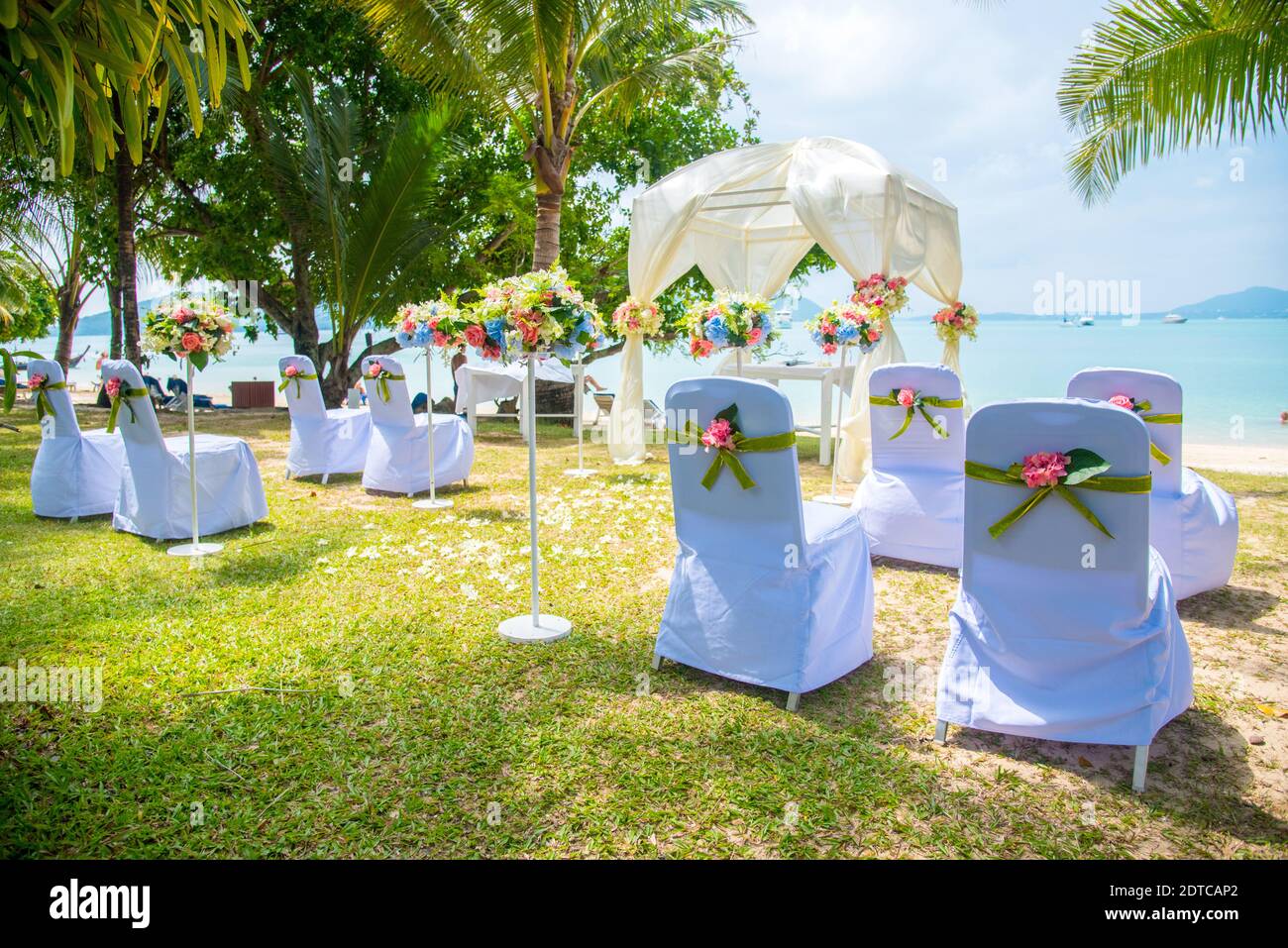 Wedding setup outdoors hi-res stock photography and images - Alamy