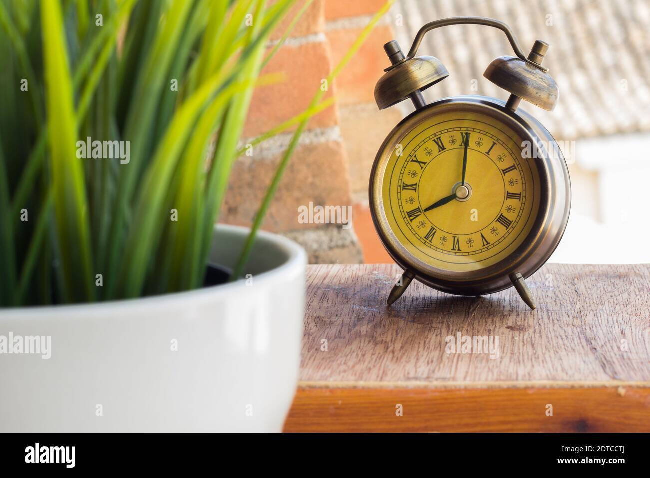 Clock icon vector hi-res stock photography and images - Alamy