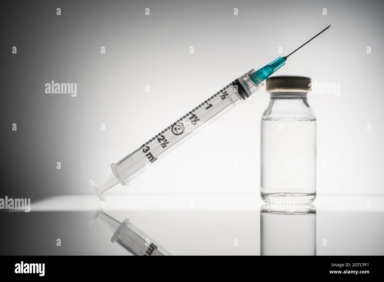 Laboratory vial hi-res stock photography and images - Alamy