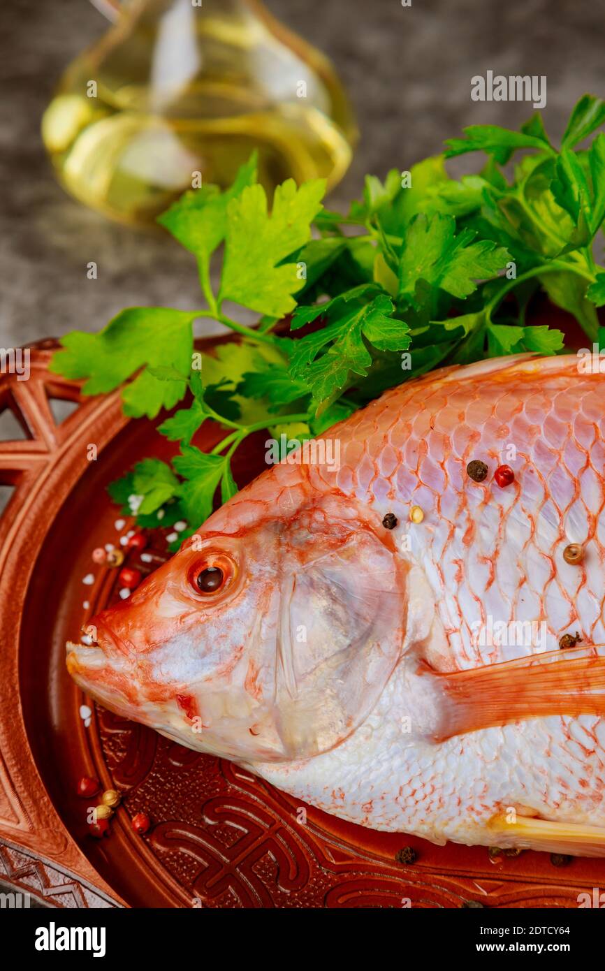 Pink tilapia hi-res stock photography and images - Alamy