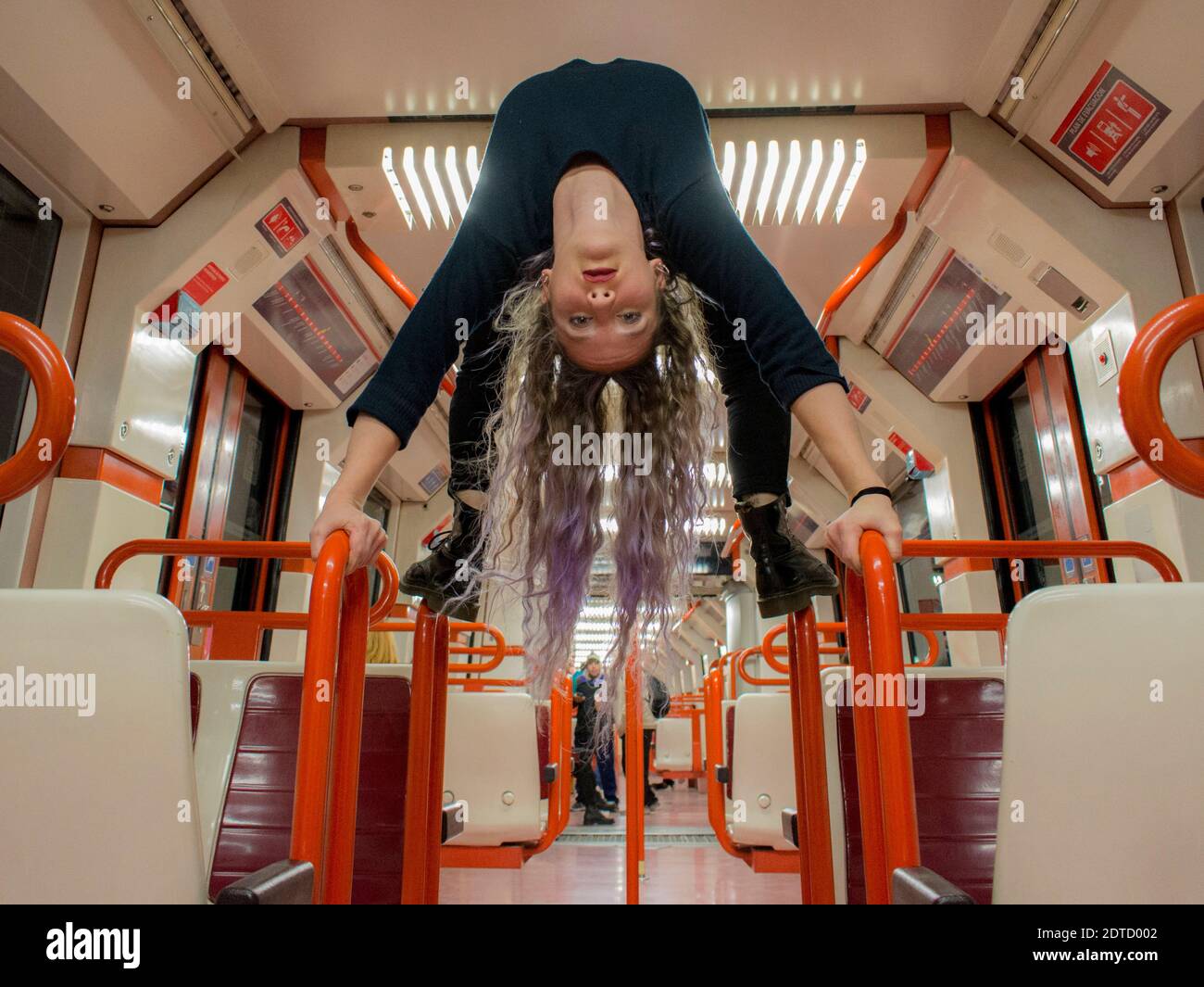 Bending bus hi-res stock photography and images - Alamy