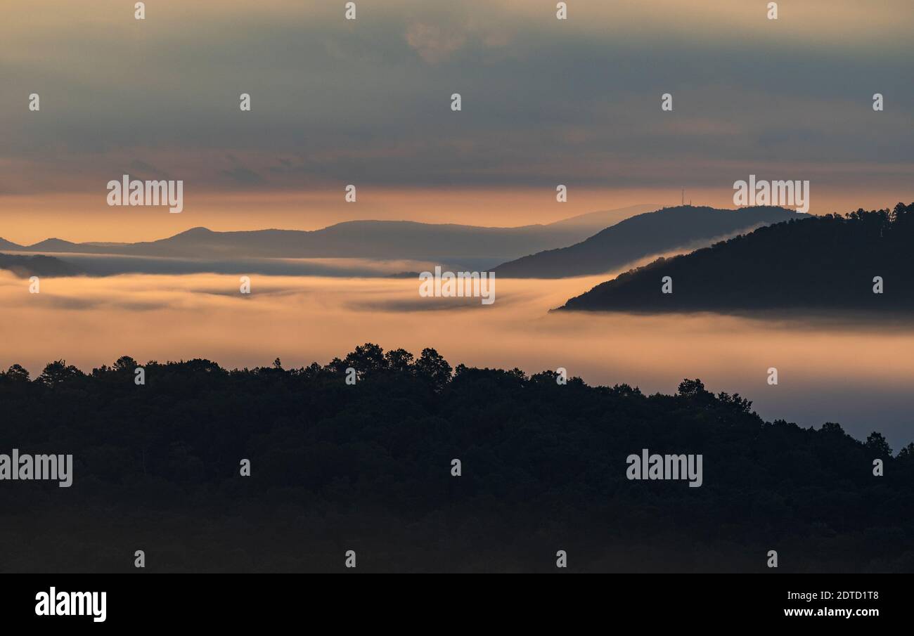 Aerial view photos hollow photos hi-res stock photography and images ...