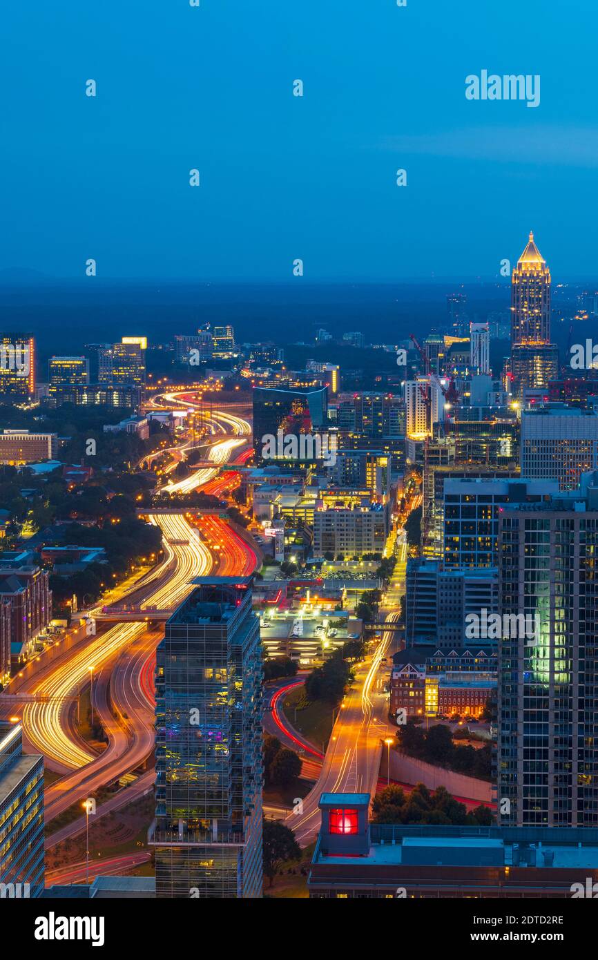 Light trail photos hi-res stock photography and images - Alamy