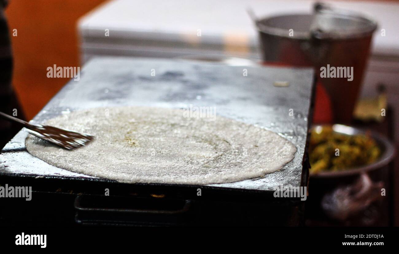 Making dosa hi-res stock photography and images - Alamy
