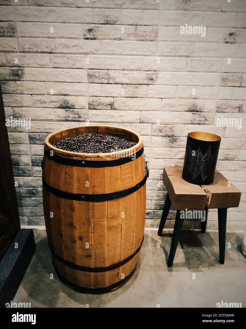 Barrel of coffee beans hi-res stock photography and images - Alamy