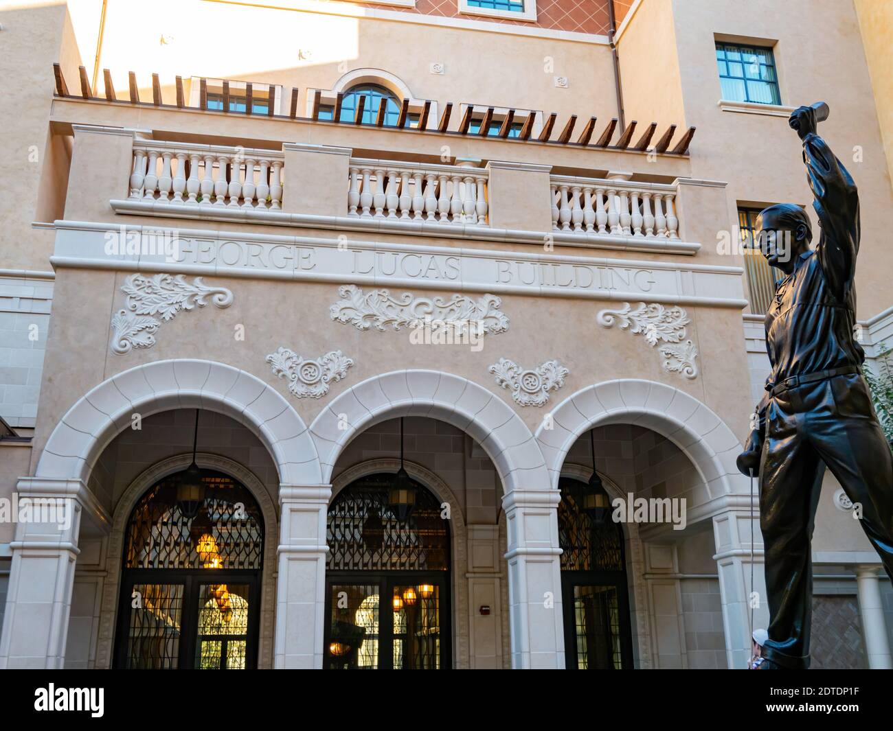 Afternoon sunny view of the USC School of Cinematic Arts at Los Angeles ...