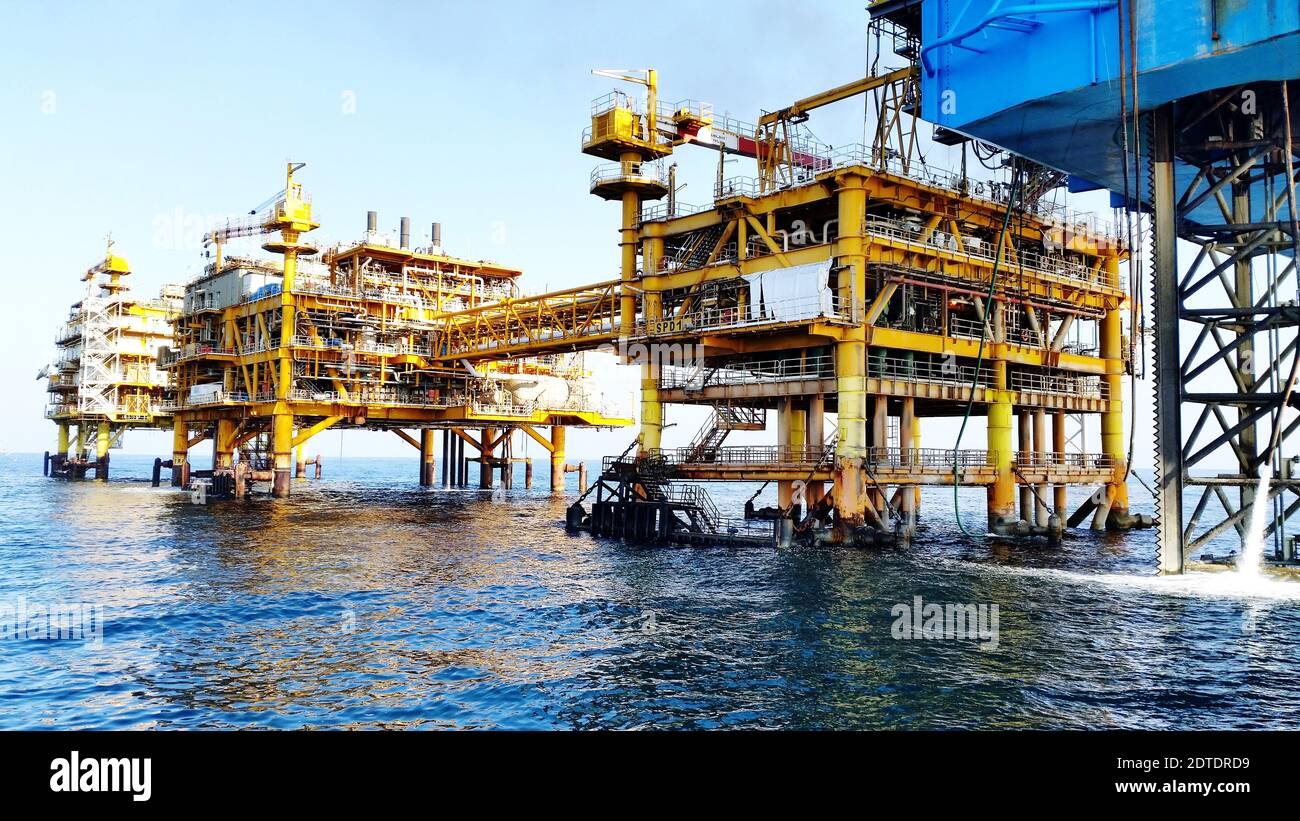 Mining Rigs High Resolution Stock Photography and Images - Alamy