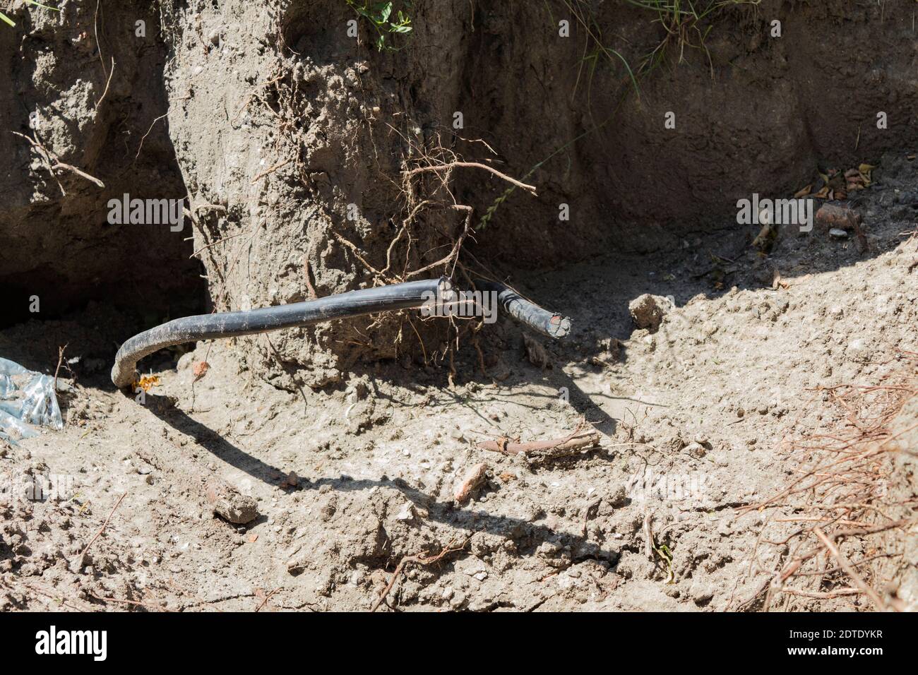 Four wire electrical cable in the ground. Cable damage during ...
