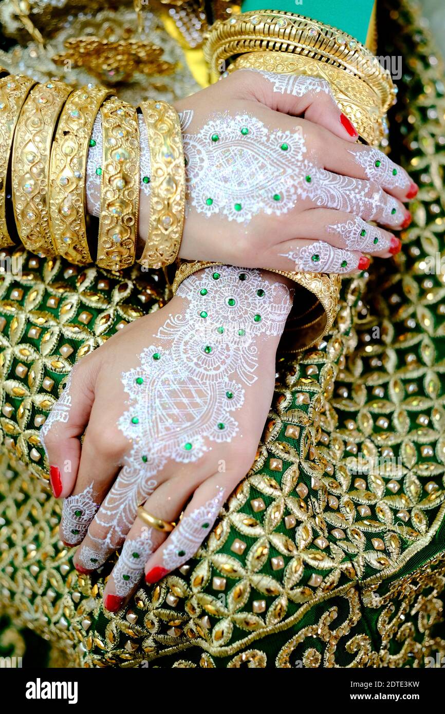 Heena hi-res stock photography and images - Alamy