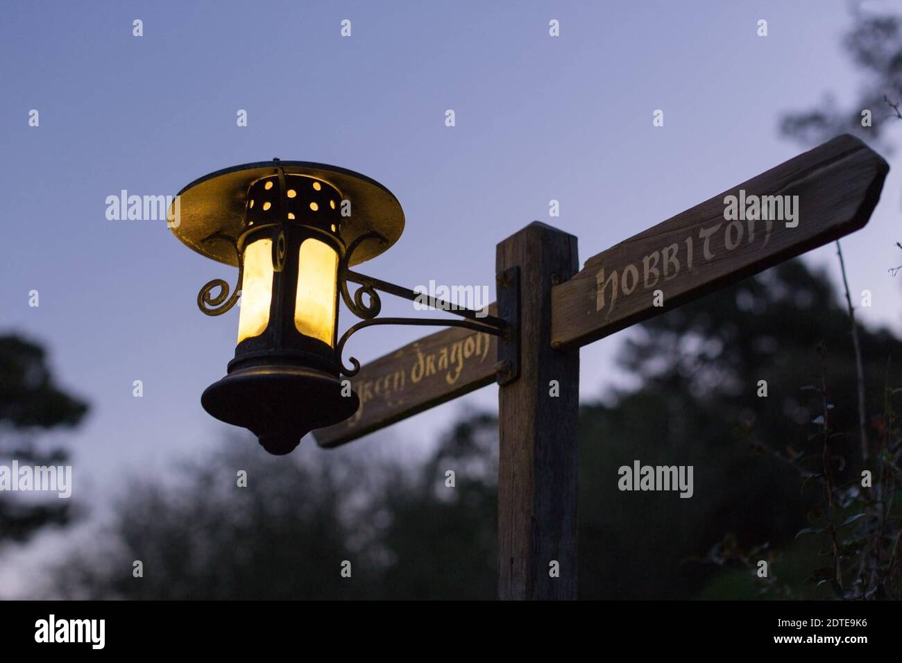 Non directional lighting hi-res stock photography and images - Alamy