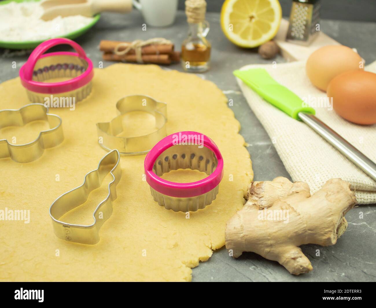 Shortbread dough hi-res stock photography and images - Alamy