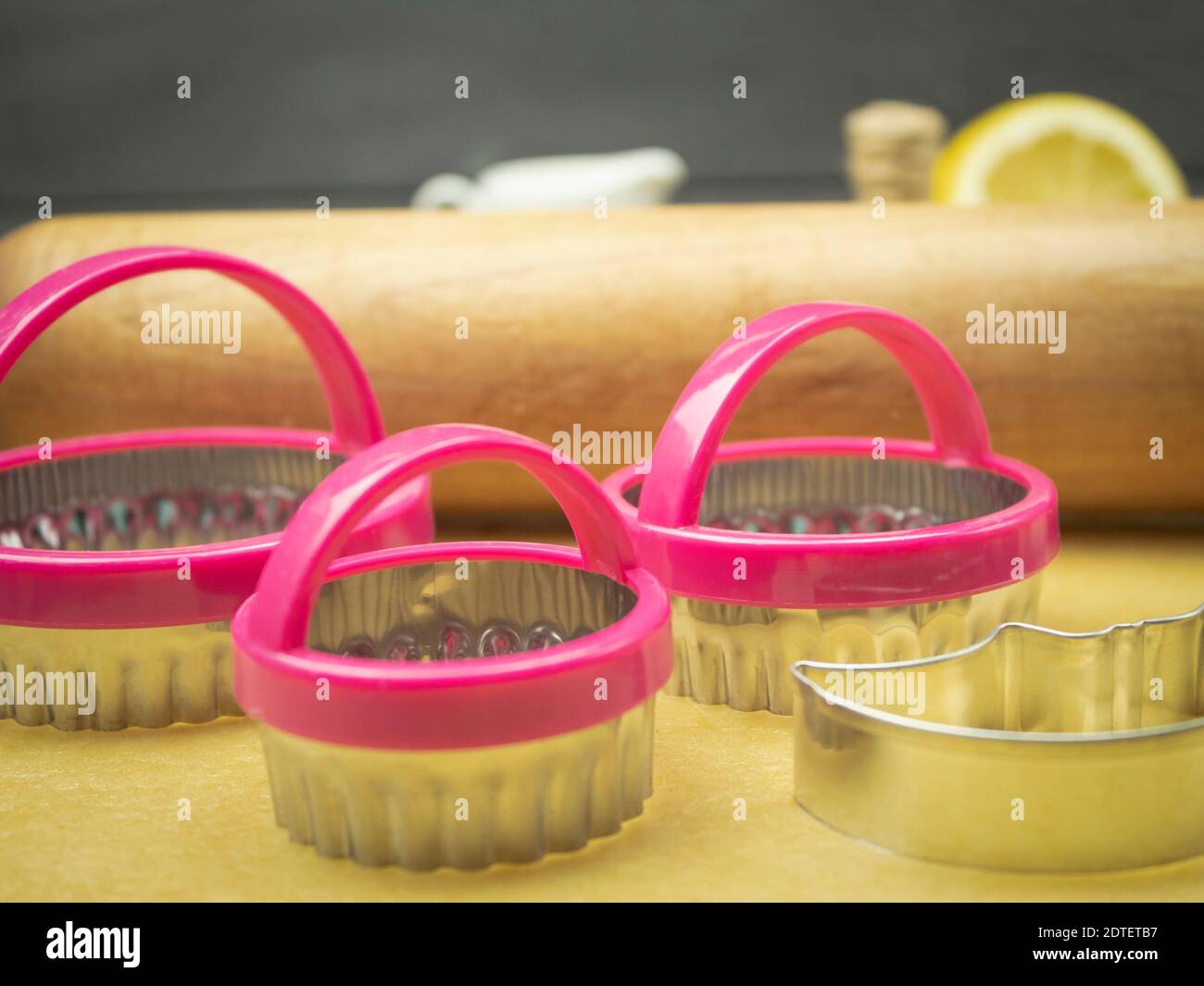 Gingerbread cookie cutter as background for text Stock Photo - Alamy