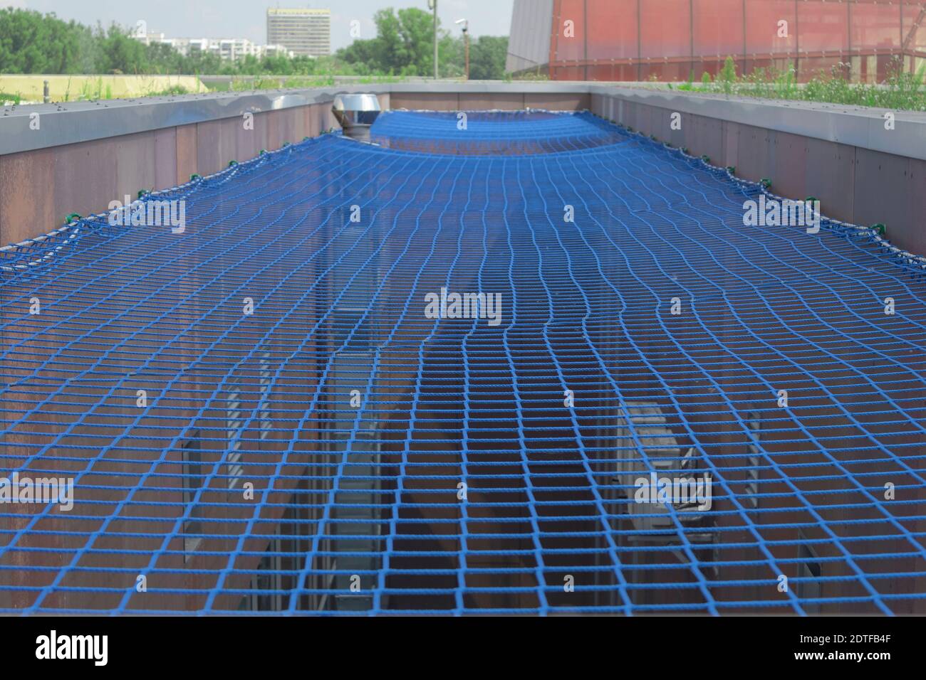 Safety net falling hi-res stock photography and images - Alamy