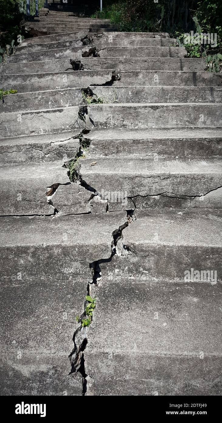 Broken stairs hi-res stock photography and images - Alamy