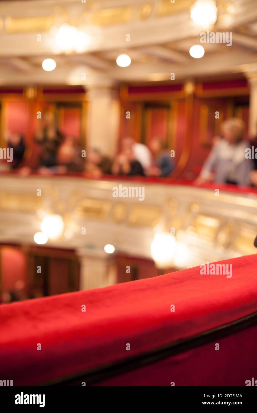 Auditorium vertical hi-res stock photography and images - Alamy