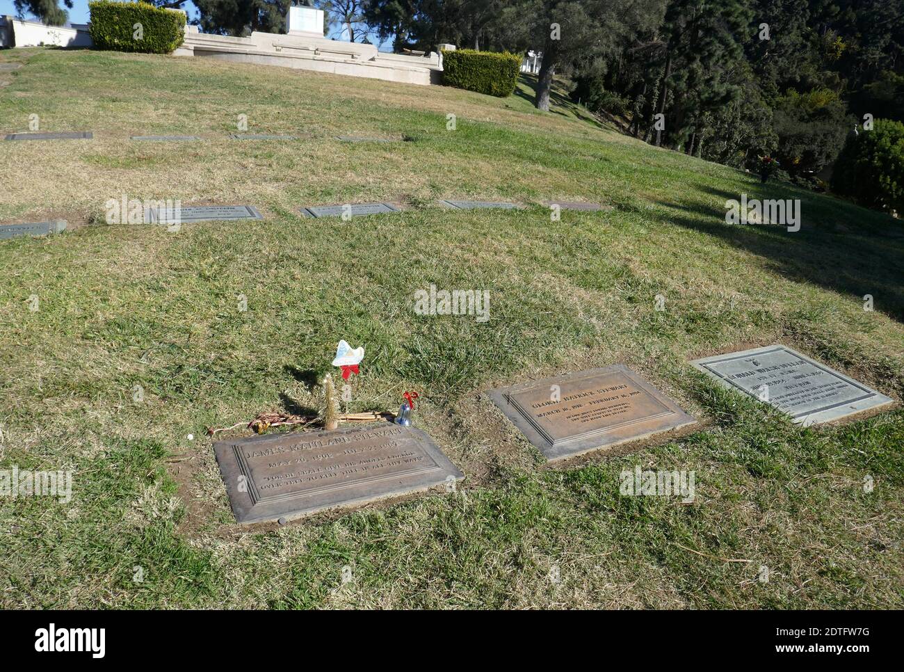 Jimmy stewart its a wonderful life hi-res stock photography and images ...