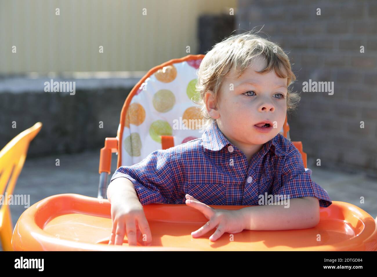 Child high chair in cafe hi-res stock photography and images - Alamy