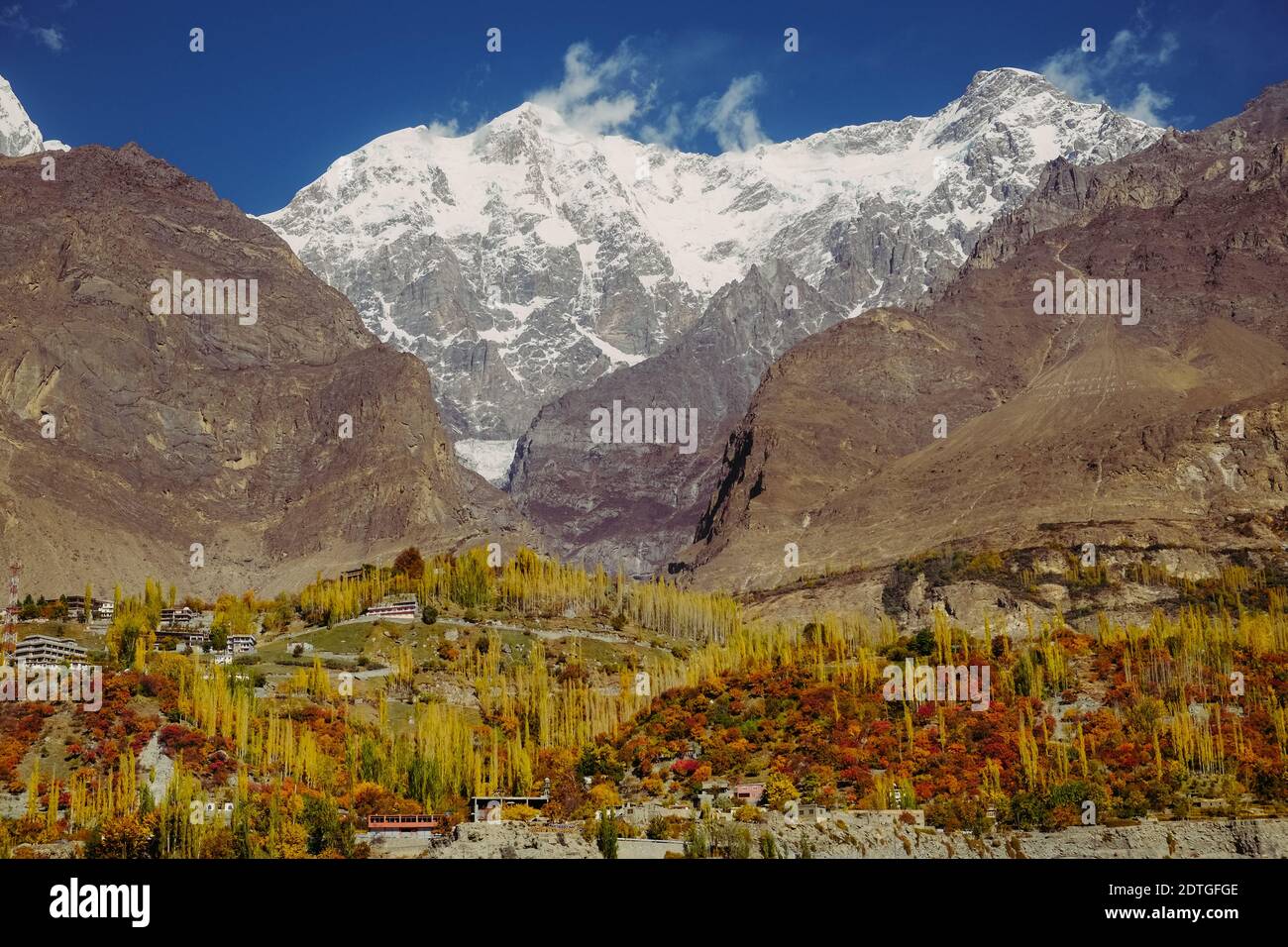 Hunza autumn hi-res stock photography and images - Alamy