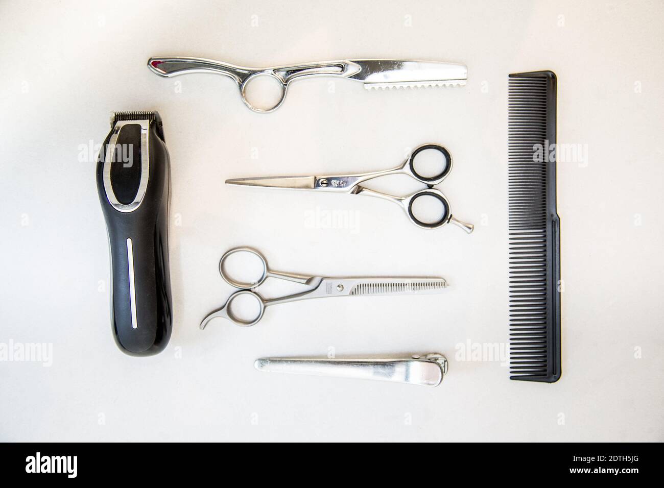 hair scissors and razor Stock Photo - Alamy