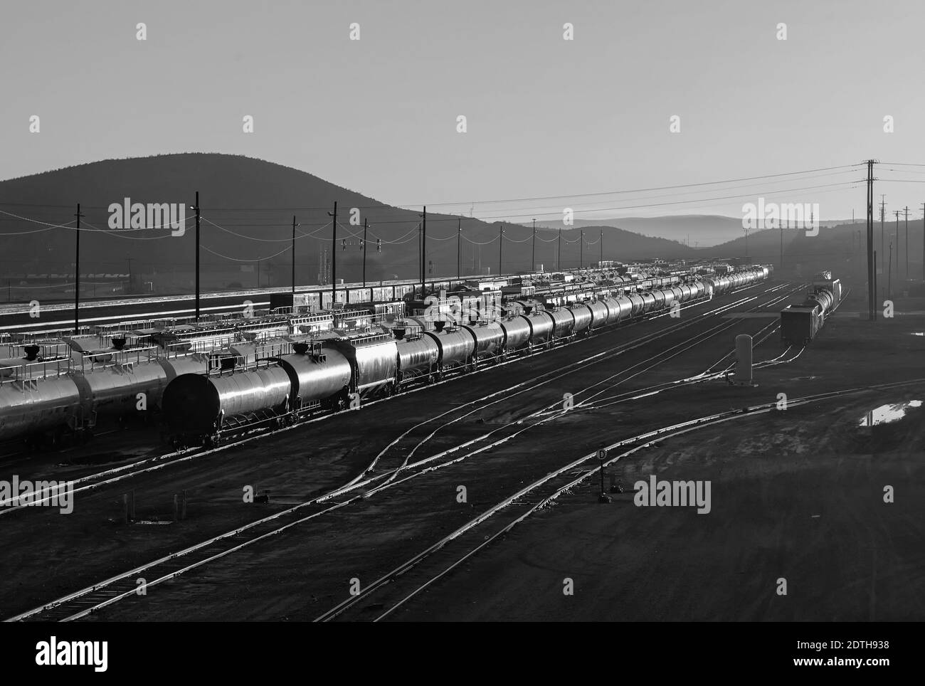 Rail boxcars hi-res stock photography and images - Alamy