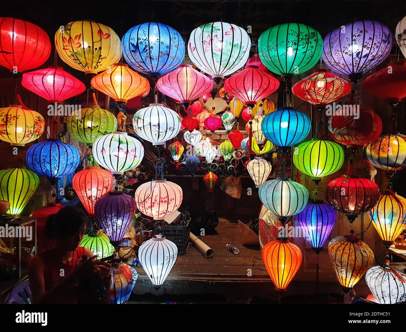 Lanterns lantern shop stall vietnam hi-res stock photography and images ...
