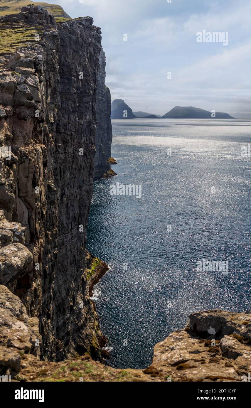 Vertical vertigo hi-res stock photography and images - Alamy