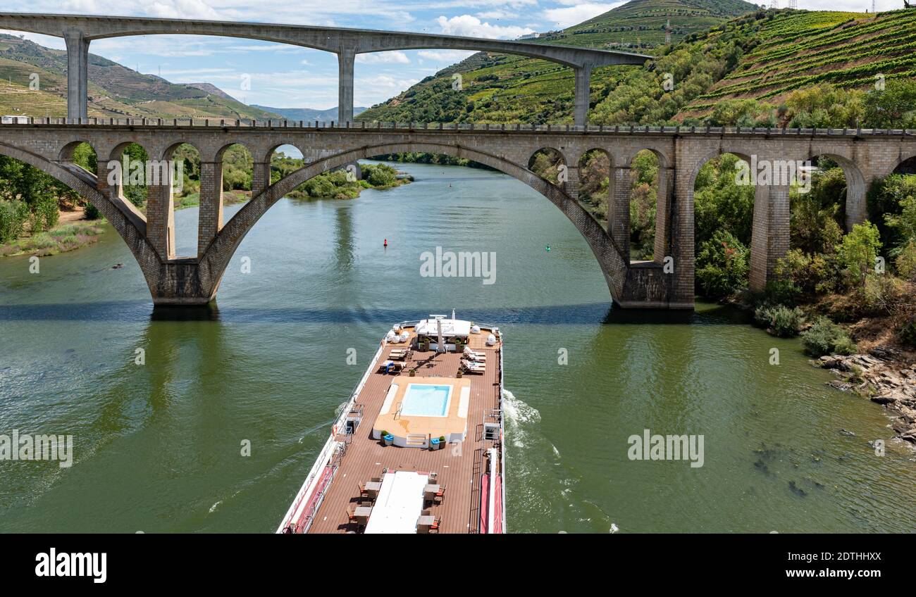 Alto sailing dinghy hi-res stock photography and images - Alamy