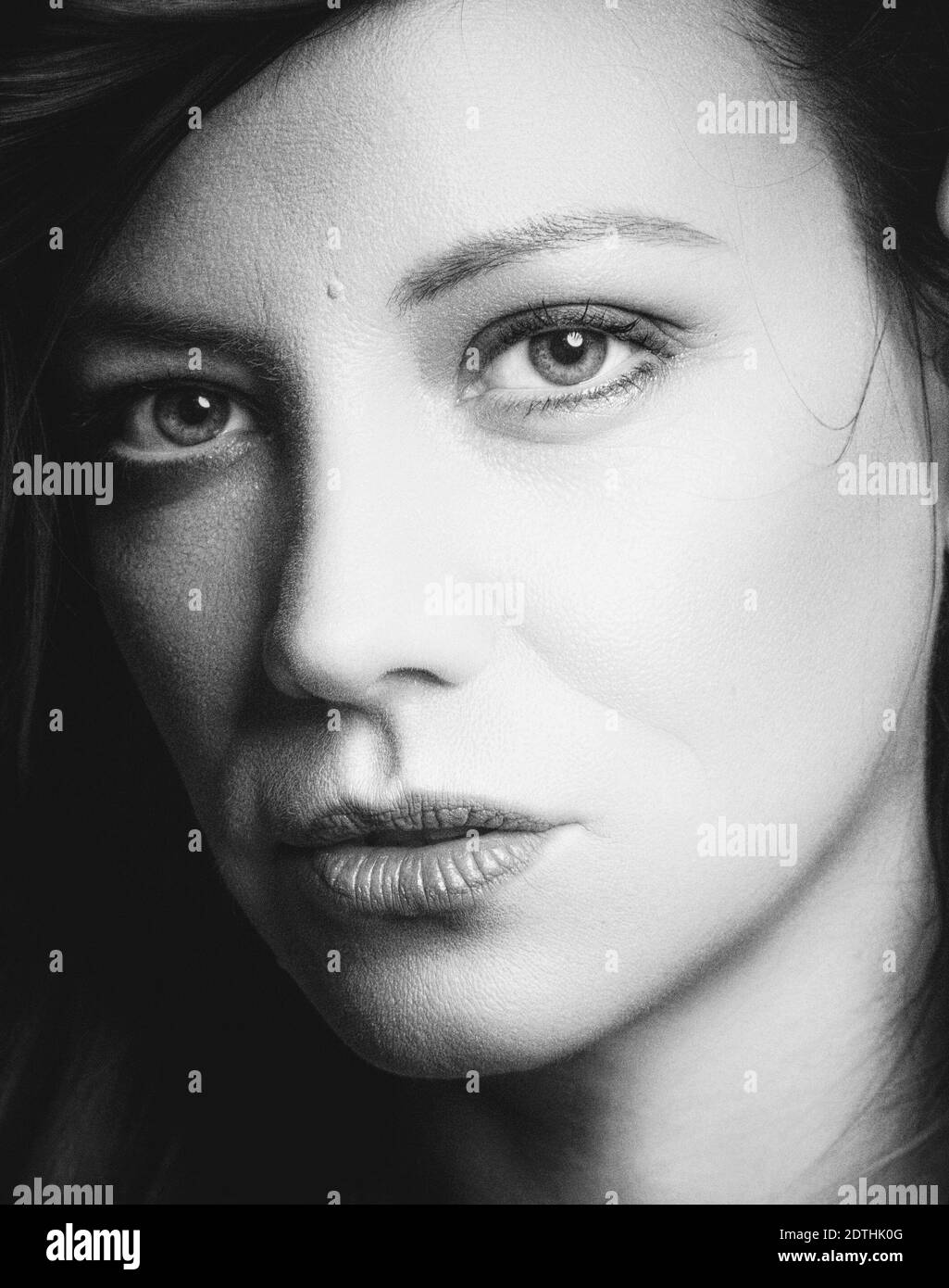 Gaze camera people women portrait hi-res stock photography and images ...