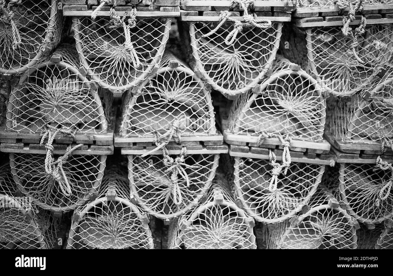 Netting arrangement Black and White Stock Photos & Images - Alamy