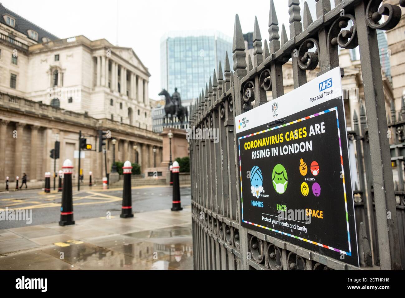 Stay at home england christmas hi-res stock photography and images - Alamy