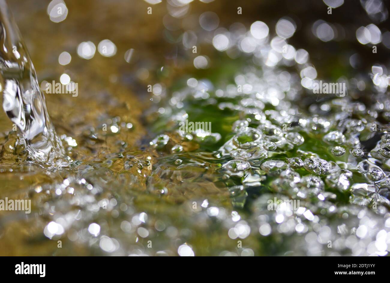 Bubbles in the water. Water background. Fresh drinking water Stock ...