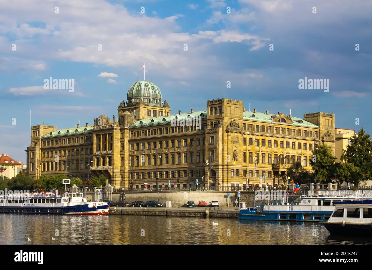 Ministry of industry and trade prague hi-res stock photography and ...